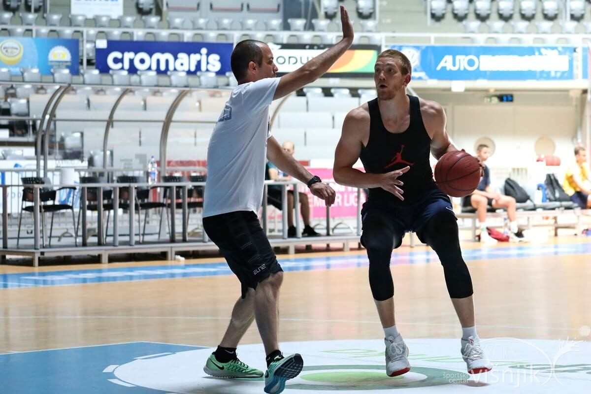 Prva momčad KK-a Zadar u svom ritmu treninga - Športski centar Višnjik